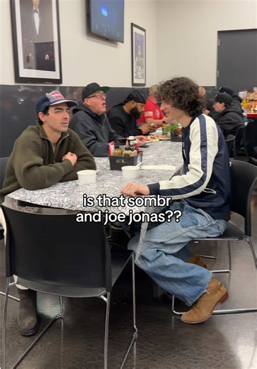 how is he catching the camera every time 😭 @sombr #sombr #joejonas #viral #trending #nyc