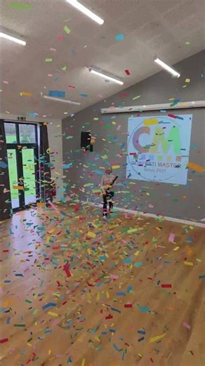 Powerful Confetti Cannon - the best confetti cannon available in the UK!