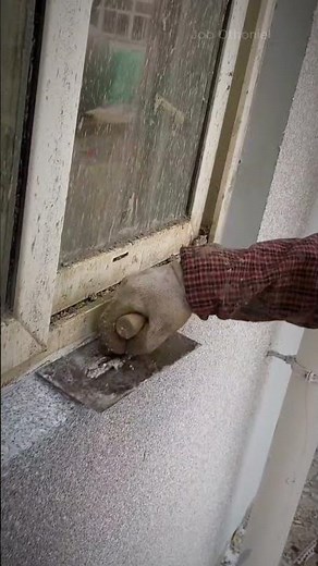 Applying texturing with technique and precision