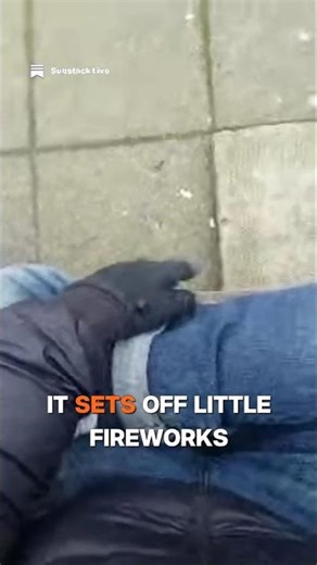 Parachute Ferris‑wheel ride #substack #shorts