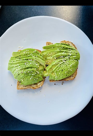 Gluten and dairy free breakfast ,avocado on toast #fyppppppppppppppppppppppp #viral #breakfastideas