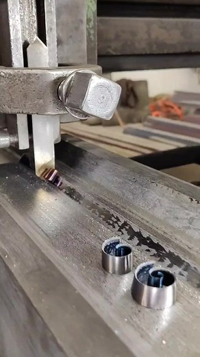Metalworking Process: Shaping Patterns with Machines