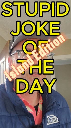 Stupid Joke of the Day: Why did the billionaire buy a manufactured home? Because it comes with its own private island. 😄 (And yes — I’m talking about the quartz kitchen island in the Alexander by Southern Energy.) Today we’re checking out this beautiful kitchen setup — clean lines, quartz counters, spacious layout, and that oversized island everyone falls in love with. If you want pricing, availability, or help finding the right home: 📞 Call Travis: 318-487-1819 📧 travis@boltonhomes.com 🏡 Or