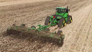 1K views · 37 reactions | Leave behind a consistent field finish with the all new 2680H High-Performance Disc from John Deere. The High-Performance Disc’s unique suspension system allows for each blade to follow the contours of the ground. Contact your nearest dealer to pre-order the 2680H High-Performance Disc today. https://bit.ly/2Z3QReY #JohnDeereAfrica #BelieveInGreater #EfficientFarming | John Deere | Facebook