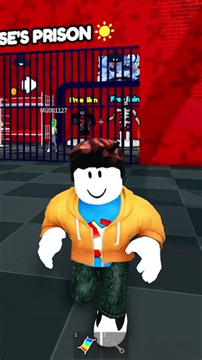 Royal plays ECLIPSE PRISON RUN #roblox #shorts