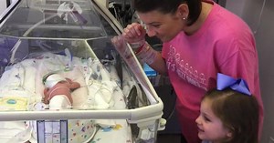 Texas couple welcomes all-girl quintuplets