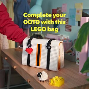 Check out this iconic, head-turning LEGO handbag! Fashion statements are made when girls play! 👸👜 #PlayUnstoppable #LEGO #Fashion | LEGO