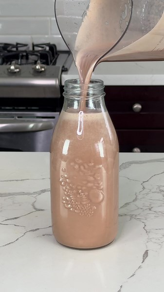 Easy Homemade Plant-Based Milk in Under 2 Minutes