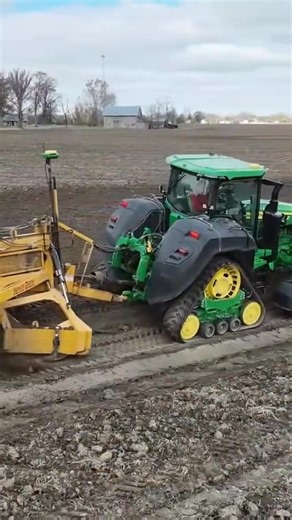 50K views · 394 reactions | John Deere 8RX 410 Tractor pulling a Liebrecht Waterway Ditcher #tractor #johndeere | Agricultural Techniques | Facebook