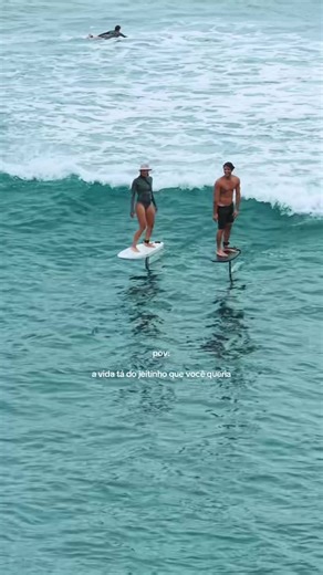 Hawaii Foil Surfing with Gabriel Benetton - Surf Adventure