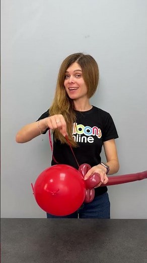 How to make Balloon Santa 🎅🏻 | Balloon Twisting Tutorial