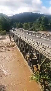 355K views · 1K reactions | Bridge is being broken down into a massive flood. #massive #snow #storm #usa #stormdamage #cyclone #france #usareels #snowstorm #blzzard #stormtrooperOhhhWildfire #afterma #storm #tornado #flood #flooding #wind #massive #snow #storm #usa #stormdamage #cyclone #france #usareels #snowstorm #blzzard #stormtrooper | Disaster World | Facebook