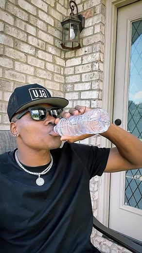 587K views · 26K reactions | Hey Siri.. Play “It’s Ok To Cry” by Lathan Warlick . | Lathan Warlick | Facebook