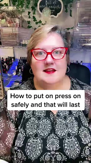 How to Put on Press On Nails Safely and Effectively