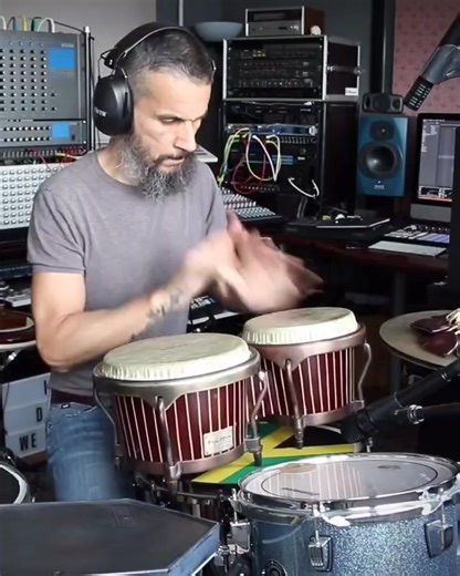 Mastering Handcrafted Pinstripe Techniques