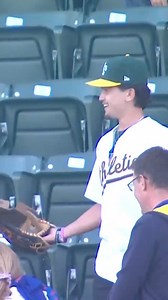 He caught 3 foul balls in ONE GAME Zack Hample eat your heart out! 🤯 | Sports Knightly Baseball