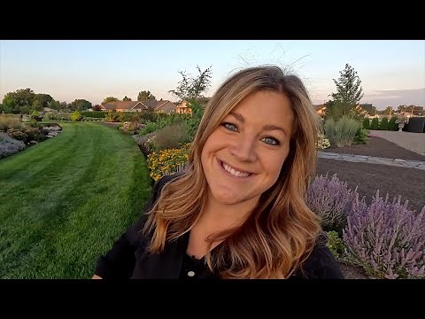 Cut Flower Garden Tour!!! SO Many Pretty Things! 🌸🌼🌹 // Garden Answer