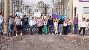 ‼️‼️APOYO A LOS MAESTROS DE LA UIIM‼️‼️ Los profesores y académicos de la Universidad Intercultural Indígena de Michoacán (UIIM) han iniciado un paro de labores en defensa de la dignidad y el respeto a su institución, así como por mejores condiciones laborales. Denuncian una grave crisis económica y estructural, donde los recursos son insuficientes para cubrir salarios y servicios básicos, mientras que la matrícula sigue en aumento. Además, señalan que los puestos clave han sido utilizados como 