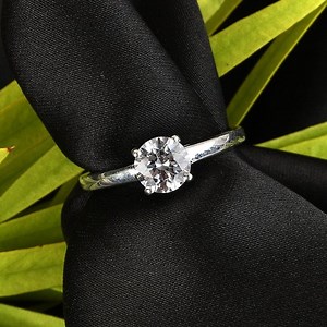 Swarovski Zirconia Sterling Silver Solitaire Ring