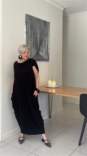 New Year’s is looming and I plan on starting the year in style and have two events. First up a BBQ lunch. My base is a pair of wide leg linen pants and sheer black tunic, black accessories and then comes the statement piece! The asymmetric duster jacket - a fabulous pop of colour, light weight with a cool circular print - it’s fast becoming a wardrobe workhorse for me. Now bring on New Year’s Eve and I’m wearing this gorgeous soft, draped dress - with pockets! It’s an elegant design with a hint 