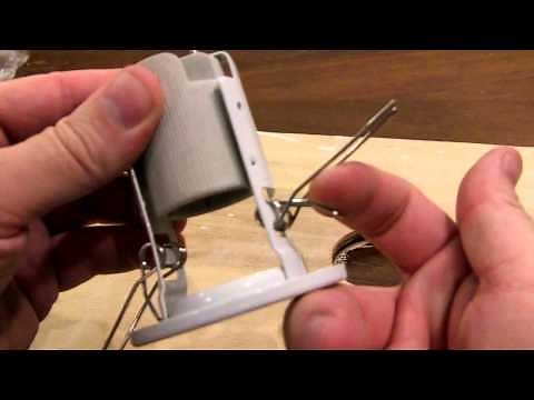 Как поменять пружины в потолочном светильнике? How to change a springs in downlight?