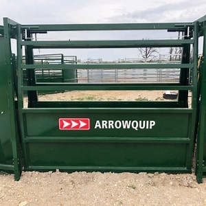 The 3E System that you're used to seeing in our 3E BudFlow Tubs is now incorporated into the new Easy Flow Alleys! Gain Easy Entry and Exit into your alley system when you use the removable side panels to modify the sheet height of both sides of the alley to your preference. Through the 3E System, you are able to control the amount of light and open space cattle see in the alleys, allowing you to manage cattle flow easier. https://arrowquip.com/cattle-equipment/cattle-alleys/easy-flow-alley #cat