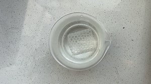 4 comments | A simple video shows how exactly #eSUN e4D-1 #4D printing filament works since you wonder: The regular cube has been printed and put in hot water till it gets soft. Take out and press to reshape it and wait till it gets hard. Finally place the fixed shape in hot water again, the model will be back to initial shape! #3dprinting #shapememory | eSUN | Facebook