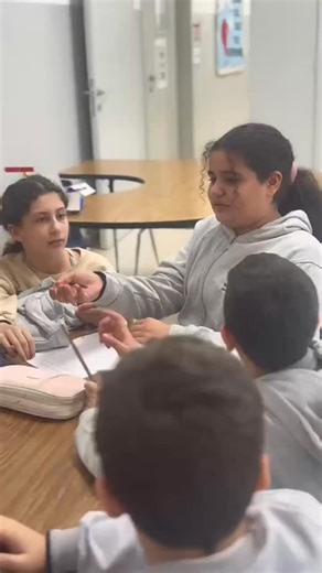 Abdul Kader Kabbani High School on Instagram‎: "Grade 4 Writing in Action ✍️ Students applied the OREO writing structure to express opinions and participate in a classroom debate. This activity encouraged confidence, respectful discussion, and logical thinking. استخدم تلامذة الصف الرابع هيكل الكتابة OREO للتعبير عن آرائهم والمشاركة في مناظرة صفية. هذا النشاط شجّع على الثقة بالنفس، النقاش باحترام، والتفكير المنطقي. #Innovators_in_action"‎
