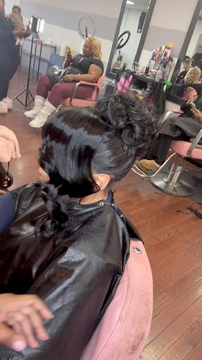#quickweave #updo #curls #messybun #bun #pushoverweave #ponytail #edgesonfleek #curls #sidebangs #cutehairstyle #phillystylist #merakihairloft💜 #blackbusinessowner | Shadonna Pitts