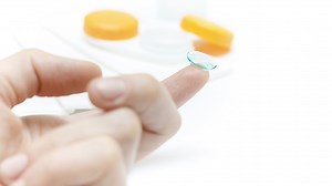 Poor Contact Lens Hygiene Can Lead to Blindness - Says Study