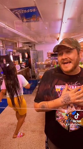 91K views · 3.6K reactions | Love my corner store! #music #cornerstore #gasstation #singer #unity #love #neighborhood #Louisiana #theboot #blessed #happyholidays | Bear Bailey | Facebook