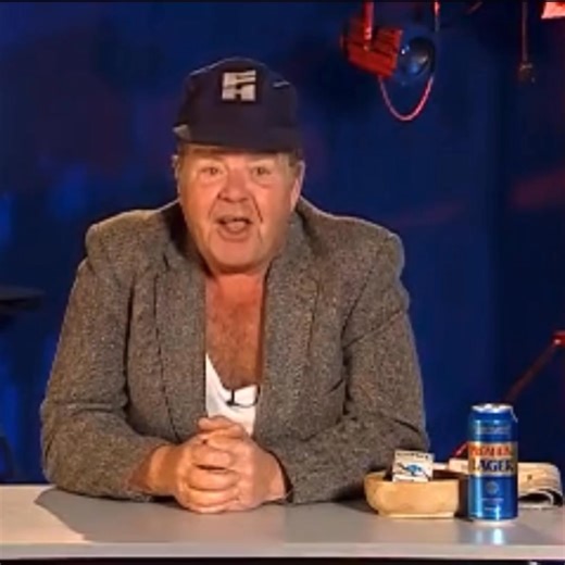 Life Lessons from Onslow, a Keeping Up Appearances special, was released in 2008. The hour-long, BBC/PBS special features Geoffrey Hughes as Onslow, hosting an "Open University" program and looking back at clips from the series. | Spectating Dan