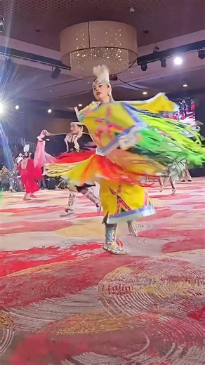 Womens fancy dancer #indigenous #powwow #fancyshawl #dance #culture #nativeamerican #beauty #shorts