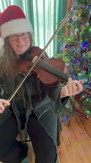 Fiddling Into Christmas with Katherine Moller: A Jig for Christmas