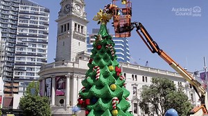 Auckland Live have popped a LEGO Christmas Tree in Aotea Square! Watch this timelapse video of the tree being put together | Auckland Council
