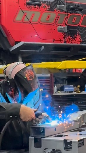 The initial design of the Motobilt Gladiator back half kit has gone very well for about a year in @rowdy_jt. Looking forward to seeing this installed along with our four link kit. We are super excited to be making progress on these industry first Gladiator parts. #jtrollcage #bobbedbed #jtbackhalf #newproducts #jeepinnovation #jeepgladiator #itsnotbuiltuntilitsmotobilt | MotoBilt