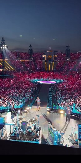 Coldplay Barcelona Concert 2025 - Music of the Spheres World Tour