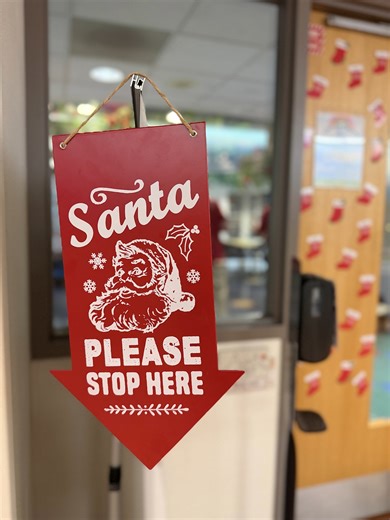 Loyola Medicine on Instagram: "Santa made an early stop at Loyola University Medical Center’s Pediatric ICU, spreading holiday cheer to children and their families. A heartfelt thank you to our incredible child life specialists and colleagues for creating magical moments and bringing joy to patients and their families."
