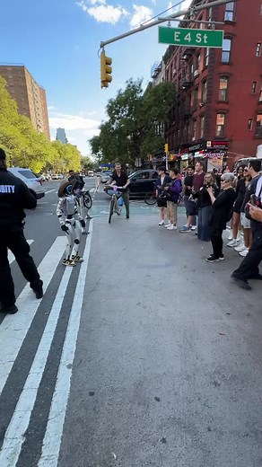 Robot has a special message #robot | Rizzbot Official