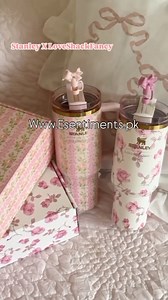 THE STANLEY X LOVESHACKFANCY HOLIDAY QUENCHER TUMBLER 40OZ with bow topper, clothing bag, and Giftbox DETAILS & SPECIFICATIONS The original oversized bow that sparked LoveShackFancy’s love for the flourish in all areas of its rose-colored world is shown in its signature blush pink and gentian blue. Romance returns with LoveShackFancy’s signature oversized bows. With intricate patterns and gilded accents, the Quencher is ready to sip fancy and festive this holiday season. https://esentiments.pk/p