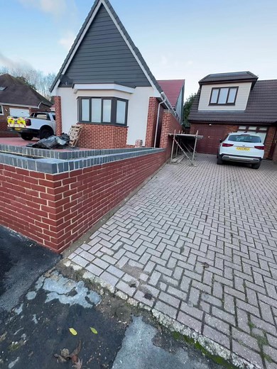 3.7K views · 32 reactions | Stunning Garden Walls Completed in Southampton‼️隣 Footings fully dug and poured, followed by a brand-new red brick garden wall finished with a clean raked pointing. Topped off beautifully with blue Staffordshire bricks for that premium look‼️ Quality workmanship from start to finish 隣✨ | Barrett Brickwork | Facebook