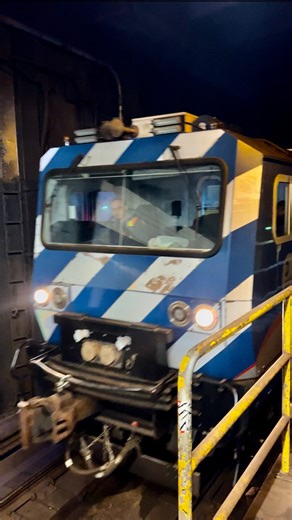 VAKTRAM Track Vacuum Train Pushed by NYCT Locomotive No. OL921 See the before and after on the second clip. | NYC Subway Life