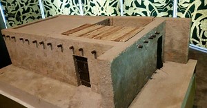 This is what Prophet Muhammad's house looked like! (Video)