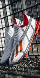 We unbox the brand new Copa19 from the adidas 302 Redirect Pack. | Lovell Soccer