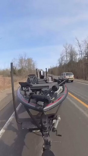 79K views · 564 reactions | Lake bound on a Friday afternoon with the One-Boat Network hits different  #OneBoatNetwork #MinnKota #Humminbird #TrollingMotor #FishFinder | Minn Kota | Facebook