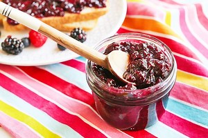 11K views · 15 reactions | Oh my! This looks so tasty! I can't wait to get it onto my favorite 縷! Make your next batch of jam in your instant pot without using any pectin! Pressure cooking jam is quick, easy and contains an extra touch of flavorful magic. Enjoy this delicious jam spread over toast, bagels, English muffins or use it to make your next peanut butter and jelly sandwich!  https://www.pipandebby.com/pip-ebby/instant-pot-mixed-berry-jam | Pip Ebby | Facebook