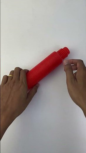 Creative ASMR: Colorful Tube Stretching & Popping Sounds for Relaxation