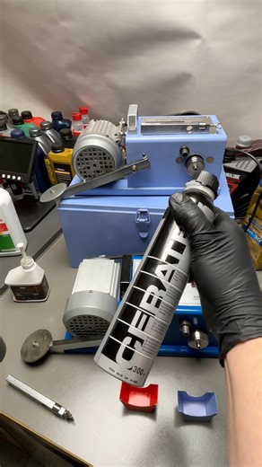 964K views · 4.8K reactions | When big oil giants like Castrol and Liqui Moly get tested head-to-head, the truth comes out. Castrol shows decent protection… but MG RED LINE goes further — extreme pressure resistance, stronger lubrication film, and real engine wear reduction. Small brand, big results. #EngineTest #OilBattle #MGREDLINE #LIQUIMOLY #Castrol | Mgredline.se | Facebook