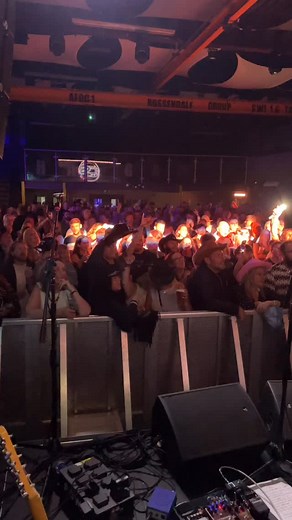 4.6K views · 87 reactions | #sheffield Tickets ️ are selling fast‼️ @steinhaussheffield Friday 28st November ️ #chrisstapletonexperience #countrymusicuk #chrisstapleton #uktribute #countryfestival #livecountrymusic | Chris Stapleton Experience Tribute | Facebook