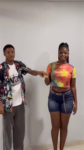 Asked my department ladies to give me a 360😻 enjoy…#uew #hotspot_brooks #360